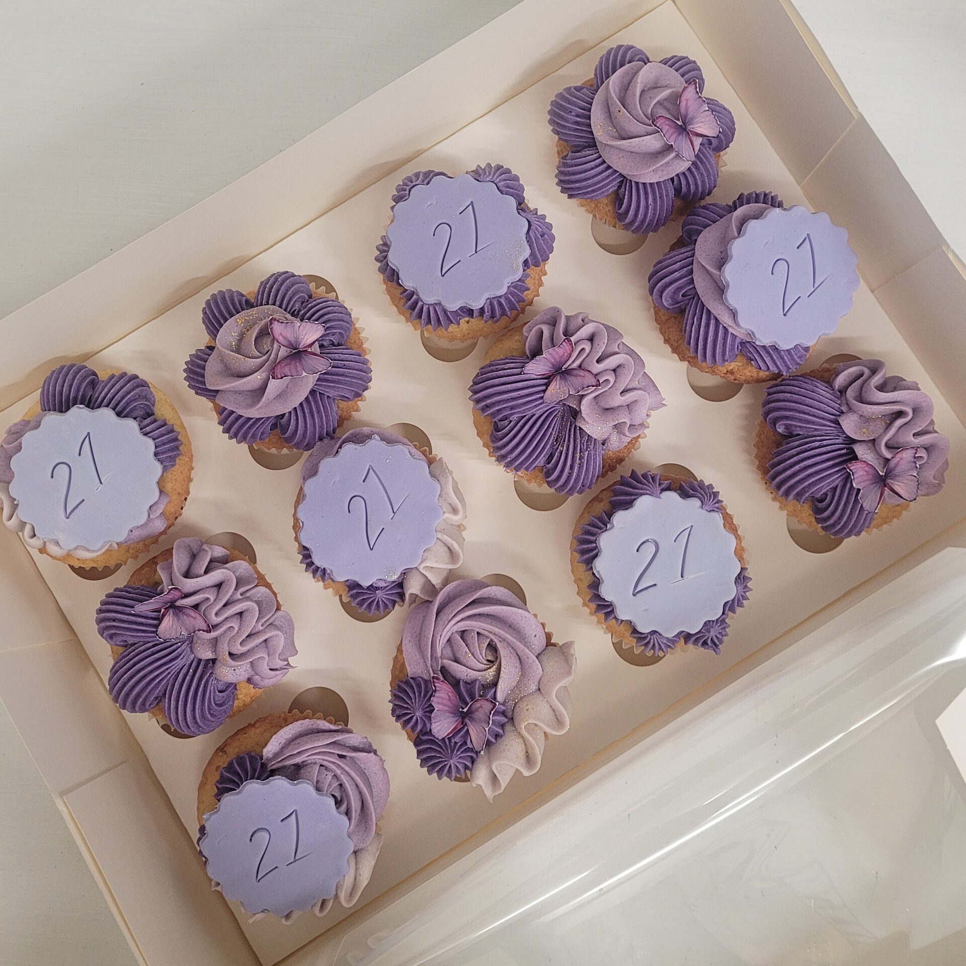 Multi-Piped Cupcakes - Sweet On Cup Cakes