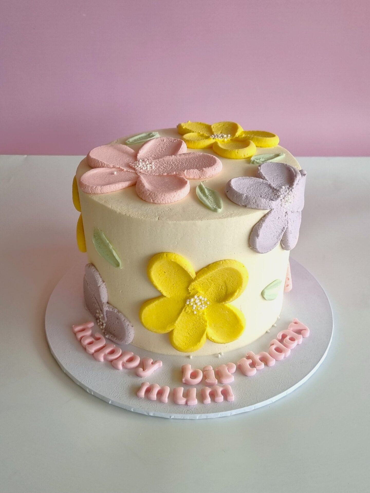 Hand-Piped Floral cakes - Sweet On Cup Cakes