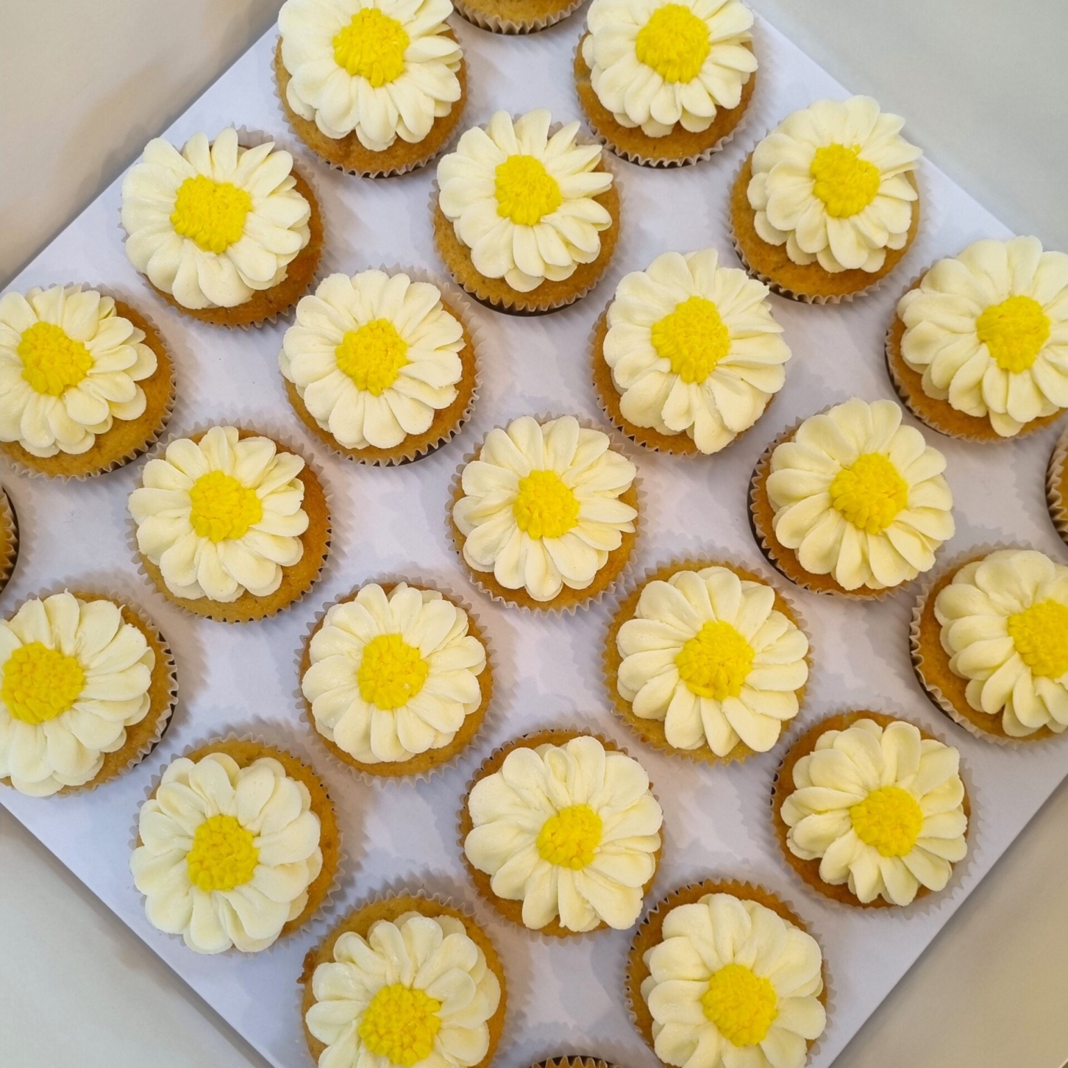 Hand Piped Flower Cupcakes - REGULAR SIZED - Sweet On Cup Cakes