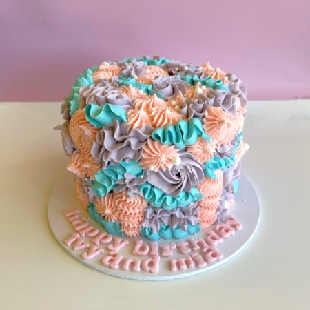 Multi-Pipe Cakes - Sweet On Cup Cakes