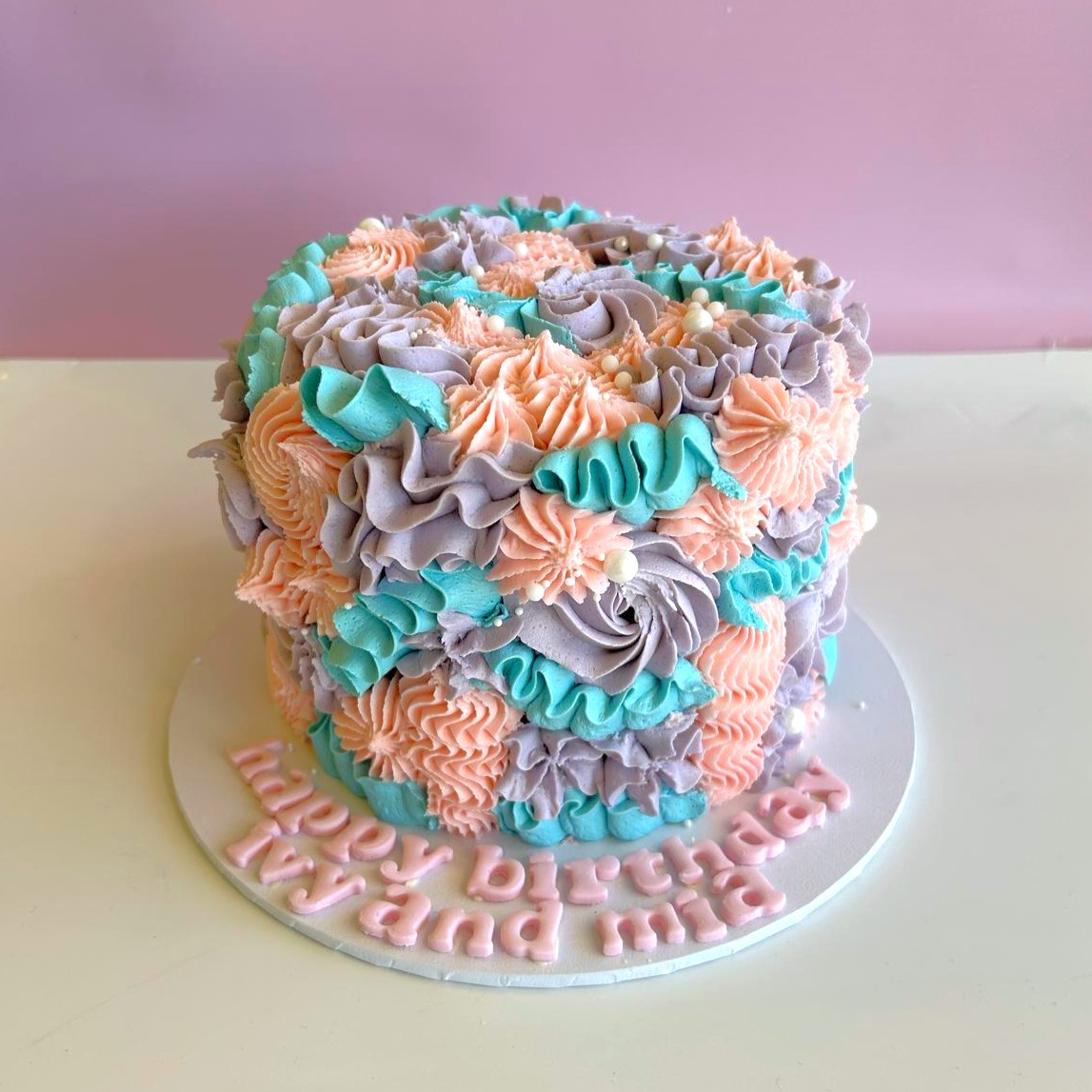 Multi-Pipe Cakes - Sweet On Cup Cakes